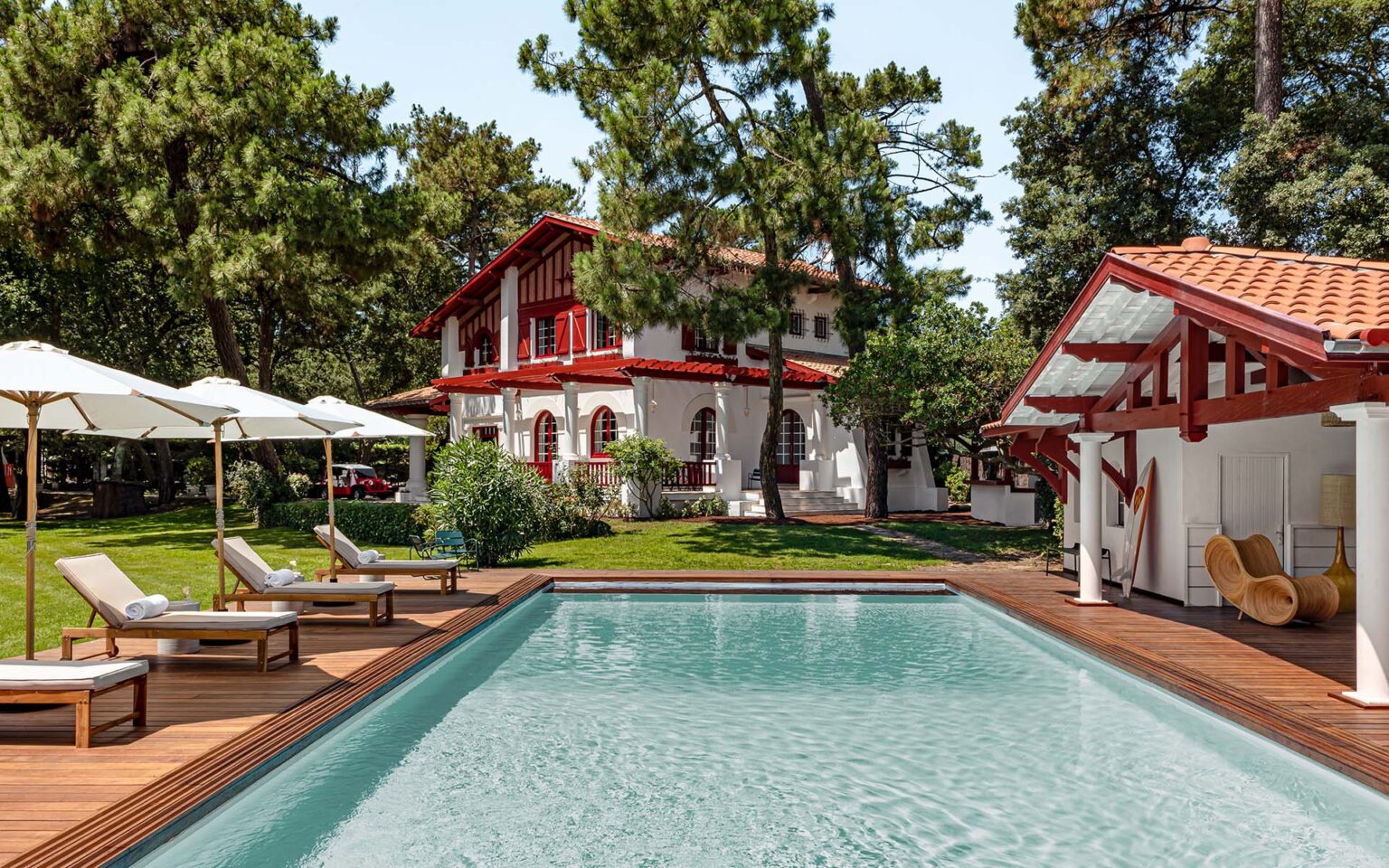 Hossegor Holiday Guide - The Finest Luxury Ski Chalets & Villas ...