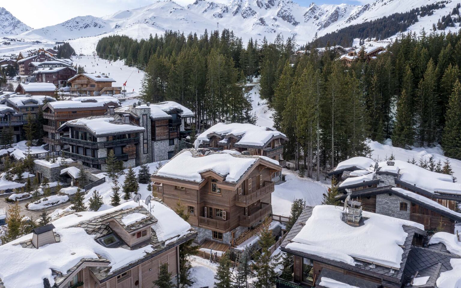 Courchevel 1850 Ski Resort Guide - The Finest Luxury Ski Chalets ...